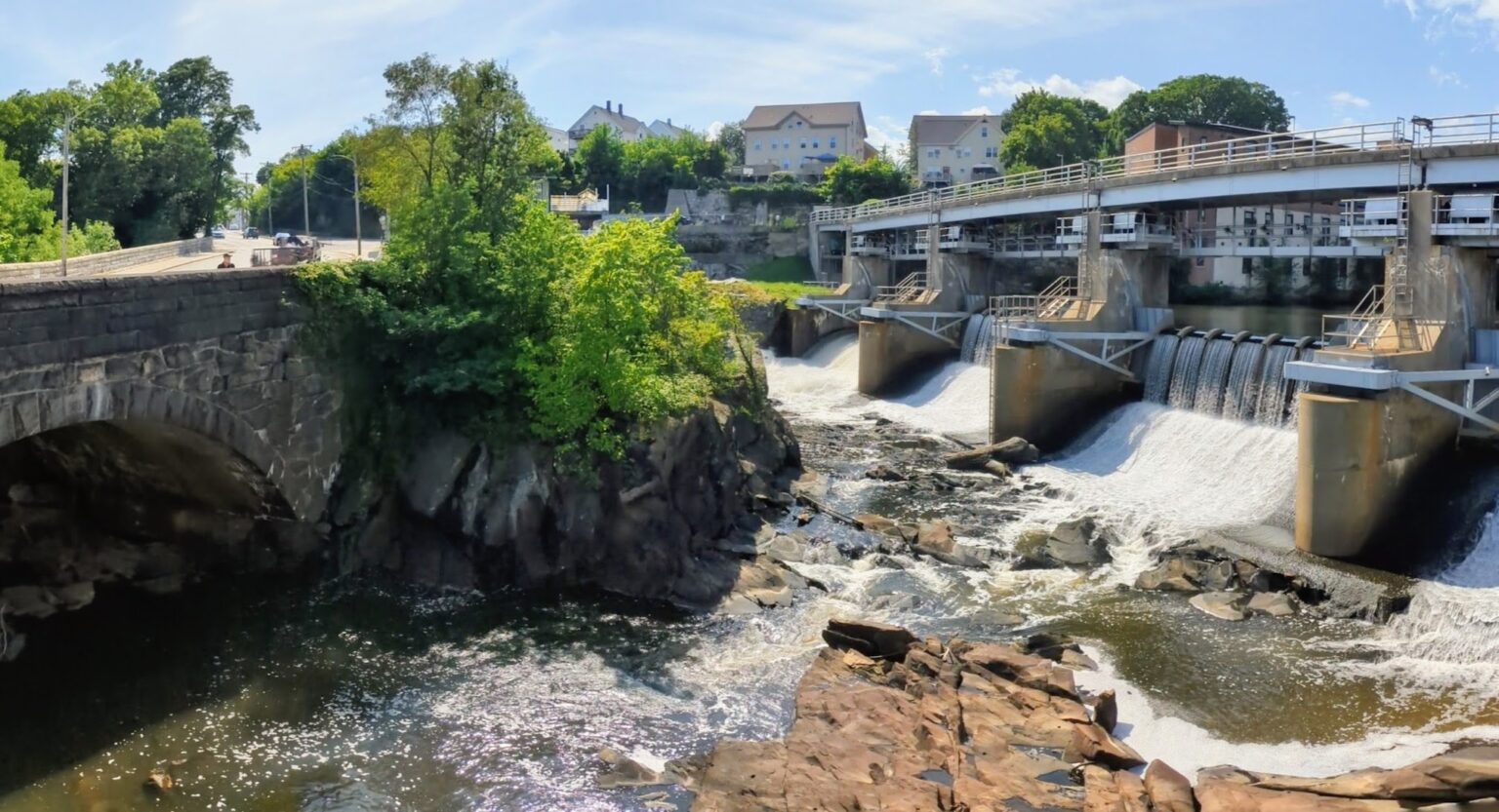 Downtown Woonsocket Invites You to Visit — and Stay – Grow Smart RI